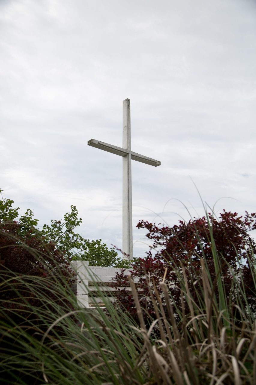 Historic Florida cross heads back to court - Becket